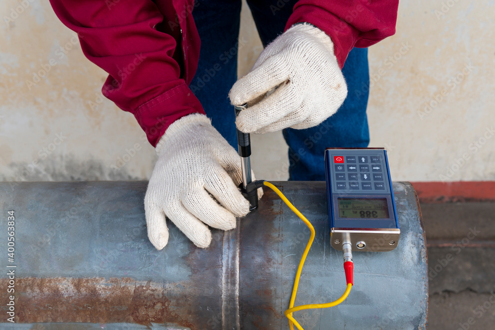 Brinell hardness testing of alloy pipe and welding after a post weld ...