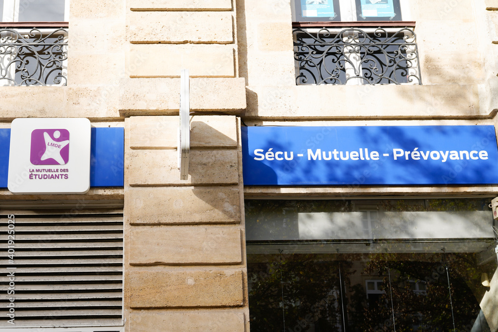 lmde la mutuelle des etudiants logo sign and text front of office ...