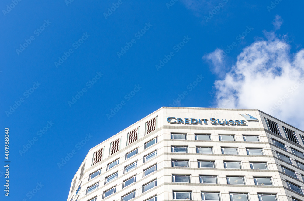 Credit Suisse London headquarters at 1 Cabot Square, Canary Wharf on ...