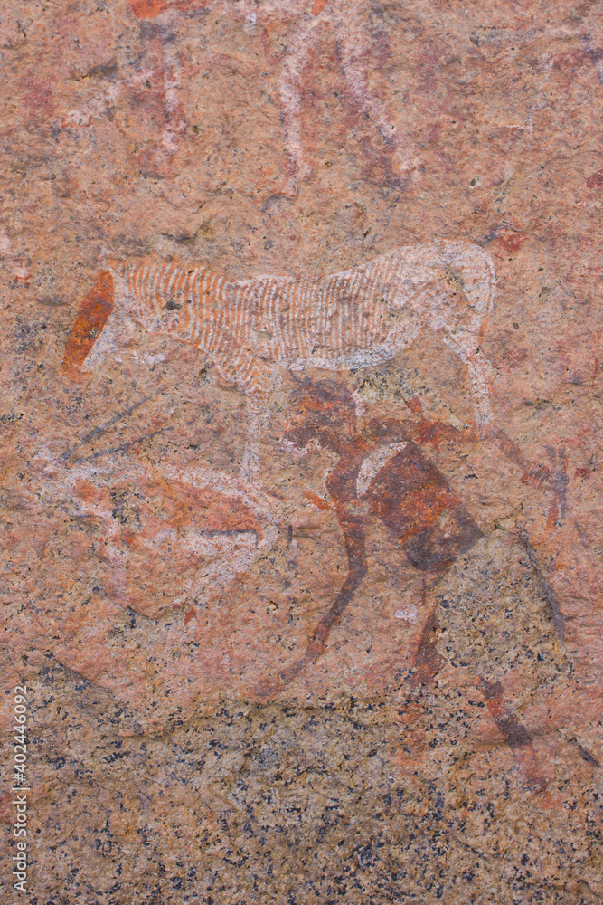 Pinturas rupestres en las Montañas Branberg, Desierto del Namib ...