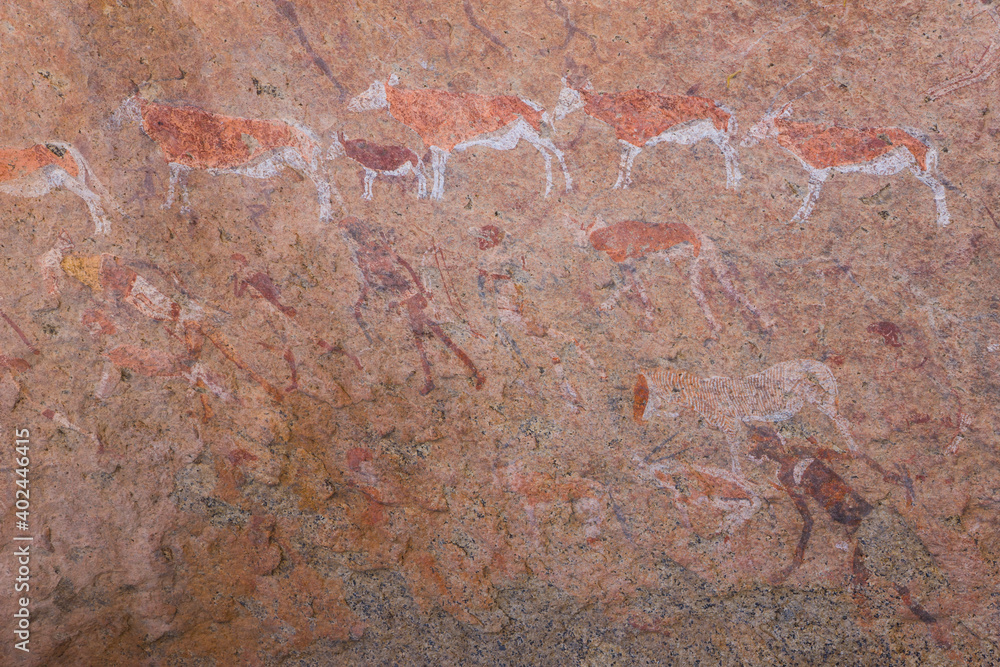 Pinturas rupestres en las Montañas Branberg, Desierto del Namib ...