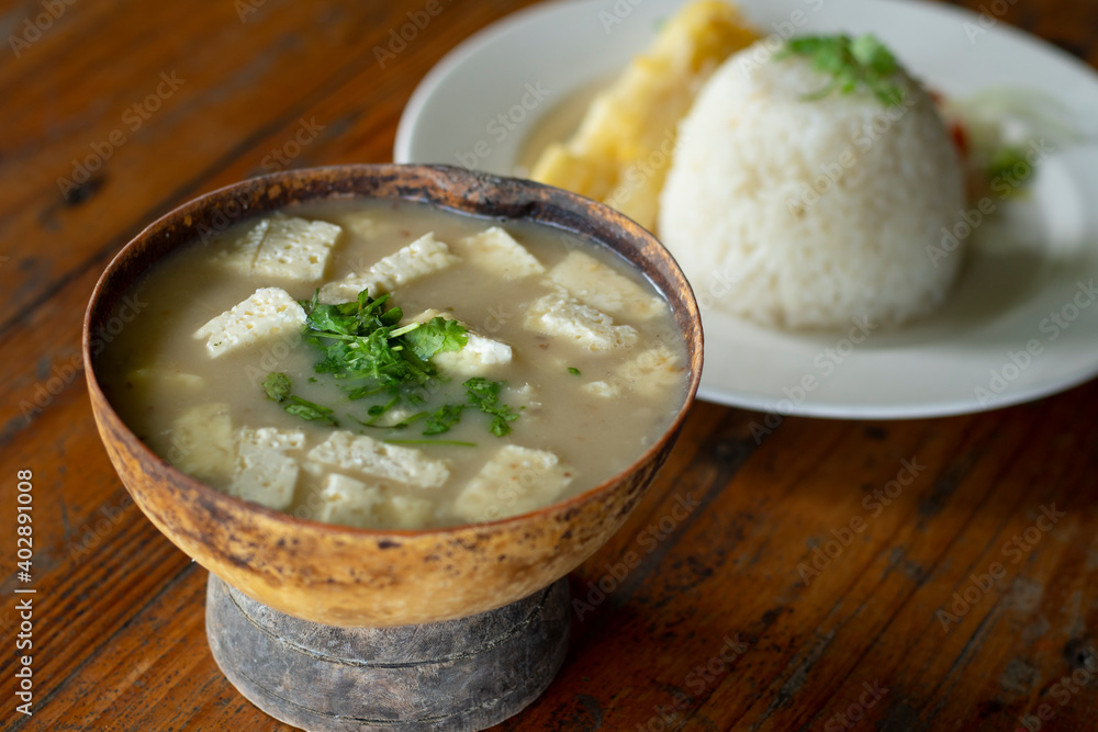 coastal cheese mote with rice, Colombian food mote de queso costeño con ...