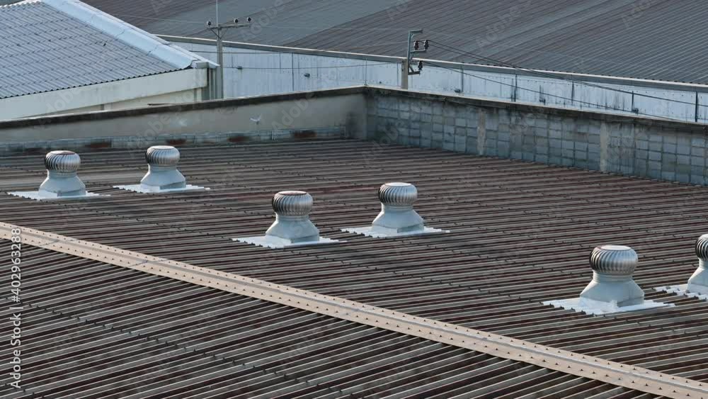 4K Roof wind turbine on a metal roof for air circulation vídeo do Stock ...