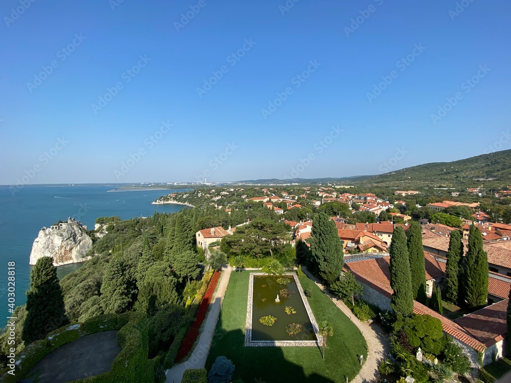 Foto de Duino - Aurisina Sistiana Portopiccolo zwischen Venedig und Triest in der Nähe von ...