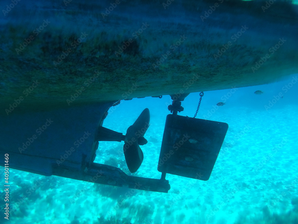 Underwater view to yacht rudder and prop, scuba diving concept Stock ...
