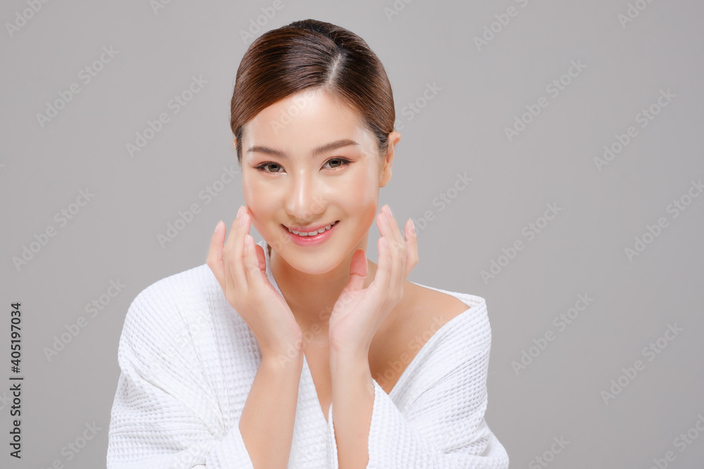 Beauty asian face of the young beautiful woman skin natural make up ...