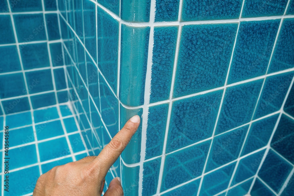 Installation of tiles in swimming pool construction.Construction Pool ...