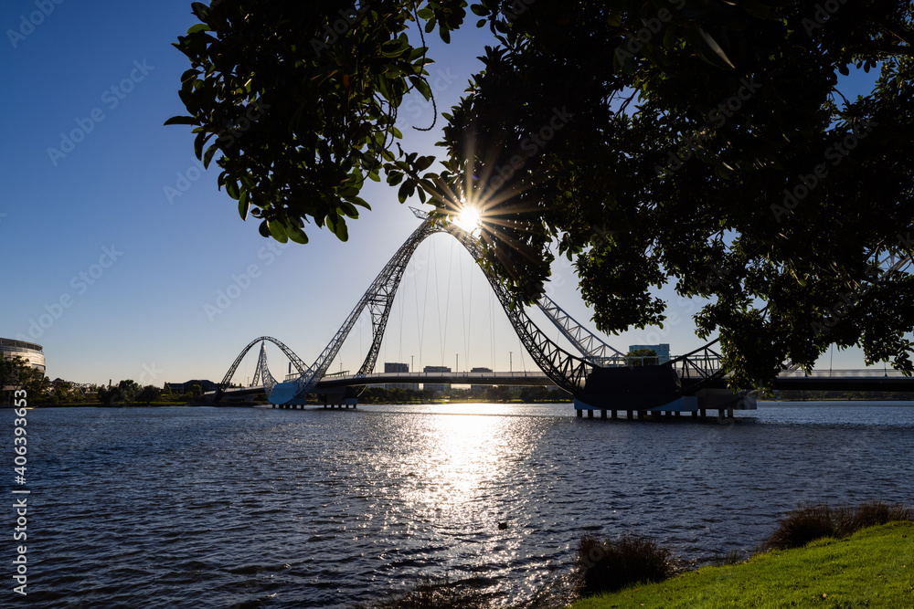 Elegant Matagarup pedestrian bridge over the Swan River in Perth ...
