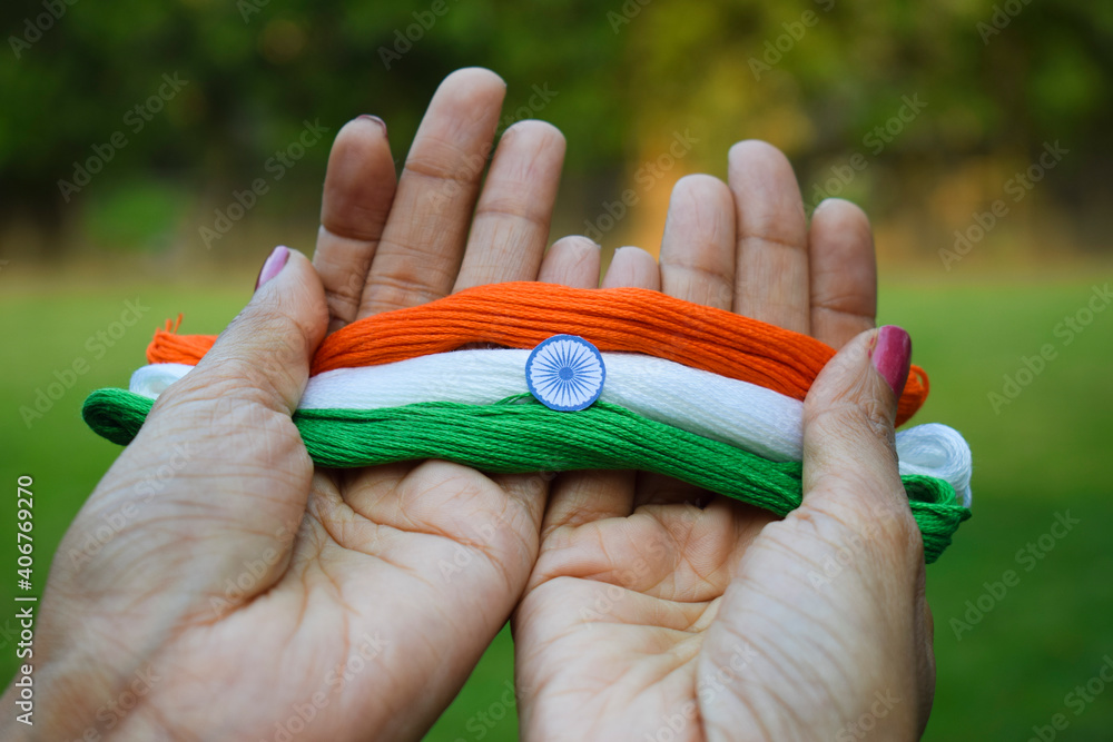 Foto de Indian flag tricolor tiranga saffron, white and green ...