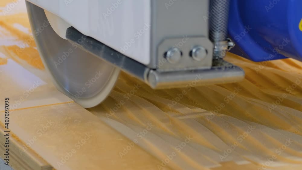 Automatic cnc 5 axis bridge circular saw - router profiling system ...