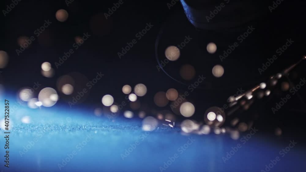 Vídeo do Stock: Sander on steel piece and luminous effects occur high ...