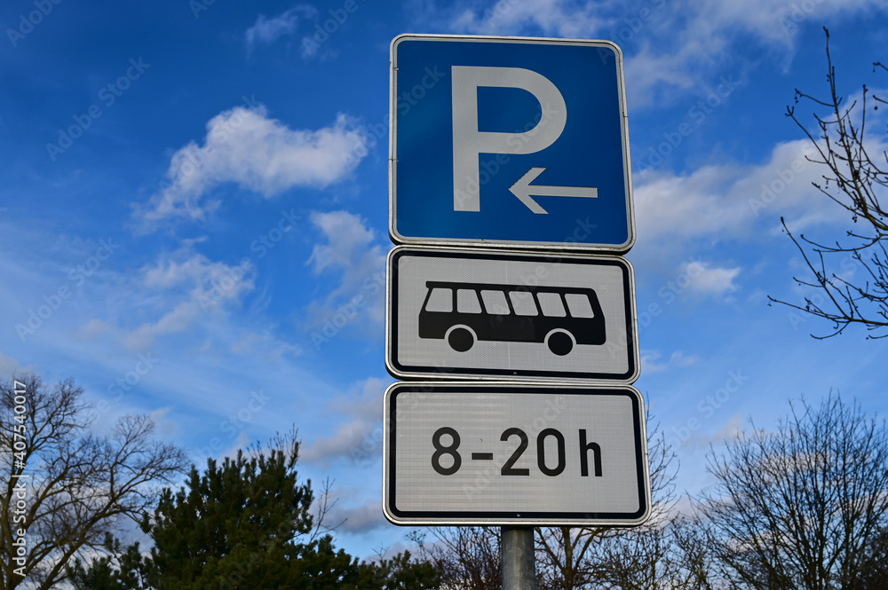 Verkehrsschild Autobahnrastplatz, deutsche Autobahn Rastplatz ...