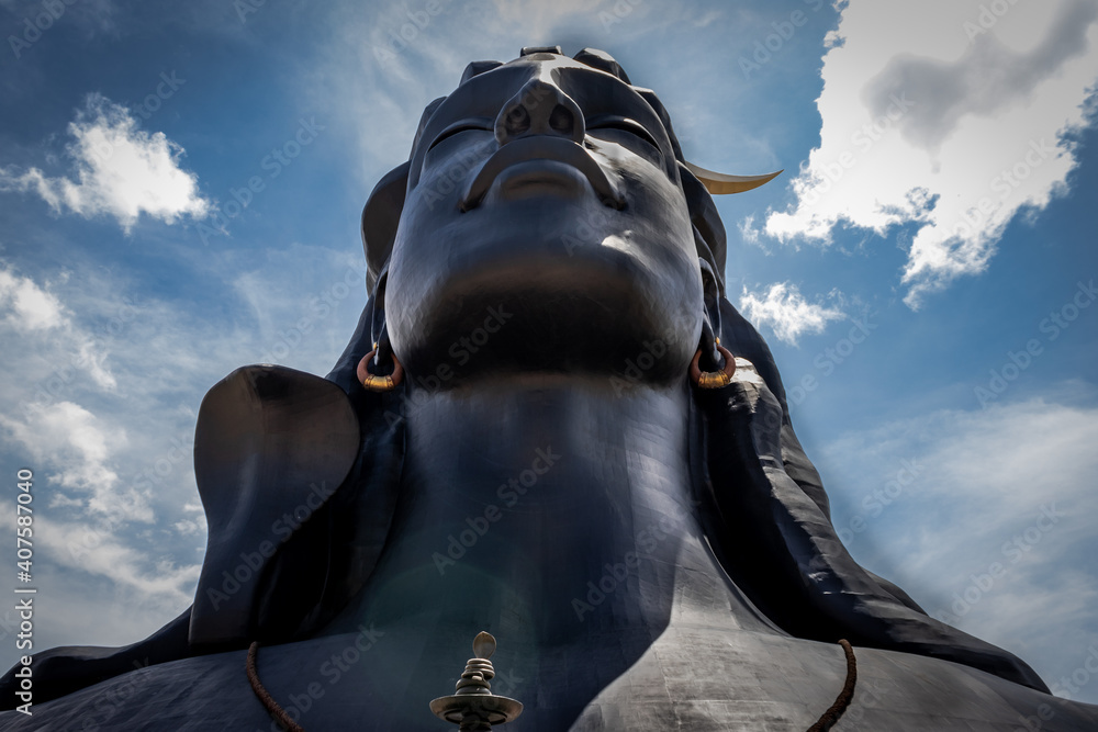Foto de adiyogi lord shiva statue from unique different angles do Stock ...