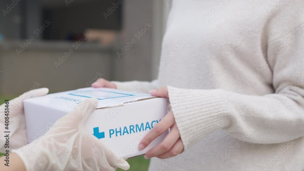 Vidéo Stock Young attractive beautiful asian female receive medication ...