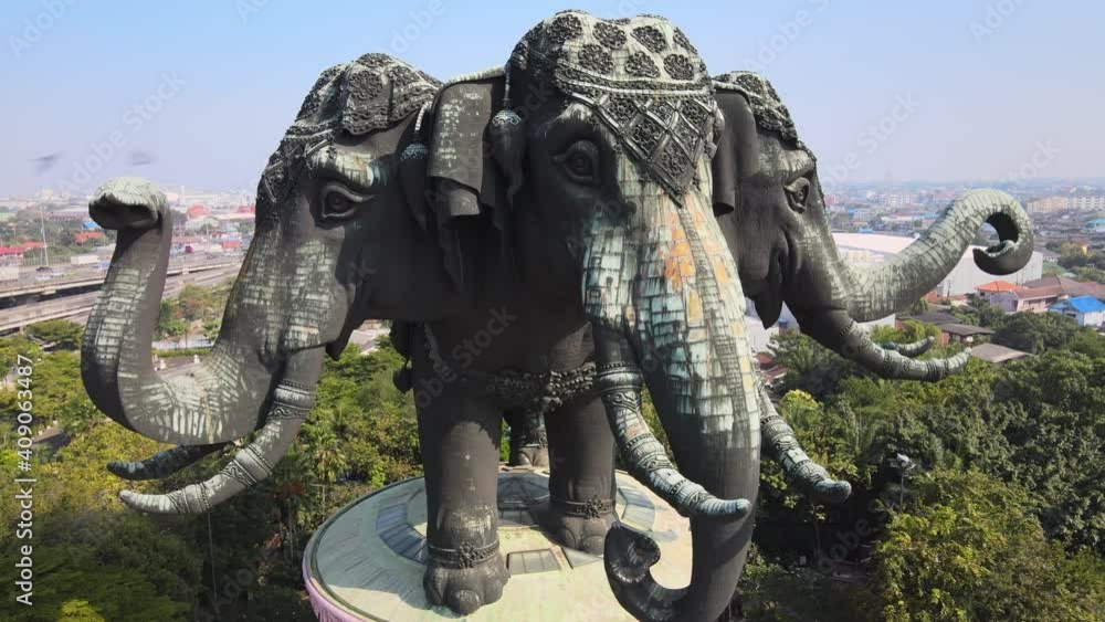 Video „4k Aerial Erawan Museum in Samut Prakan Province, Thailand ...
