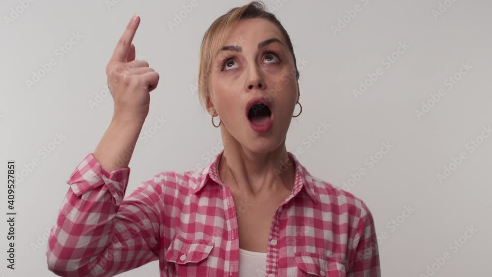 The clever young woman suddenly found a clever solution, with her ...