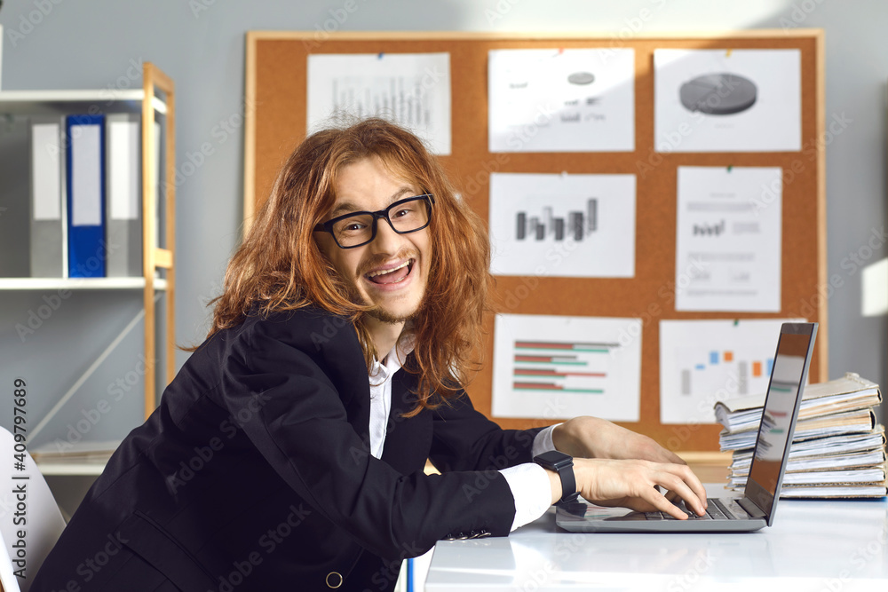 Funny Office Worker Pictures