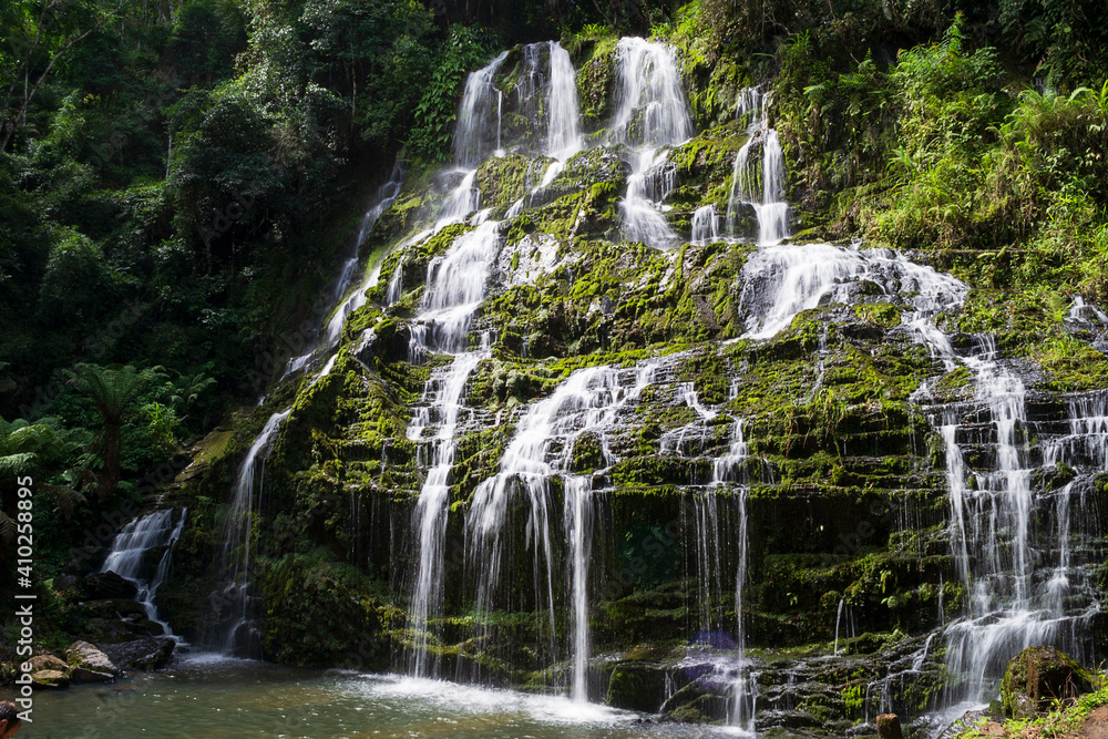 The beauty of the Mafalda waterfall in the city of Apiaí, São Paulo ...