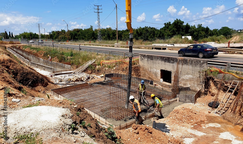 worker's on pouring concrete , people , building foundation , concrete ...