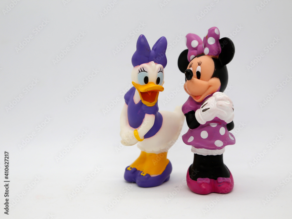 Minnie Mouse and Daisy Duck are cartoon characters from Walt Disney ...