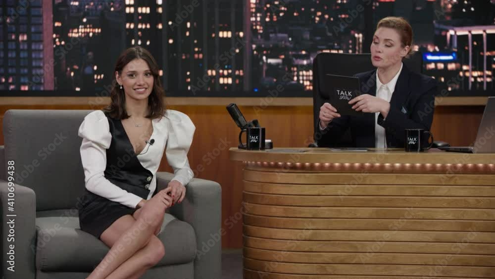 Late-night talk show female host having a funny conversation with ...