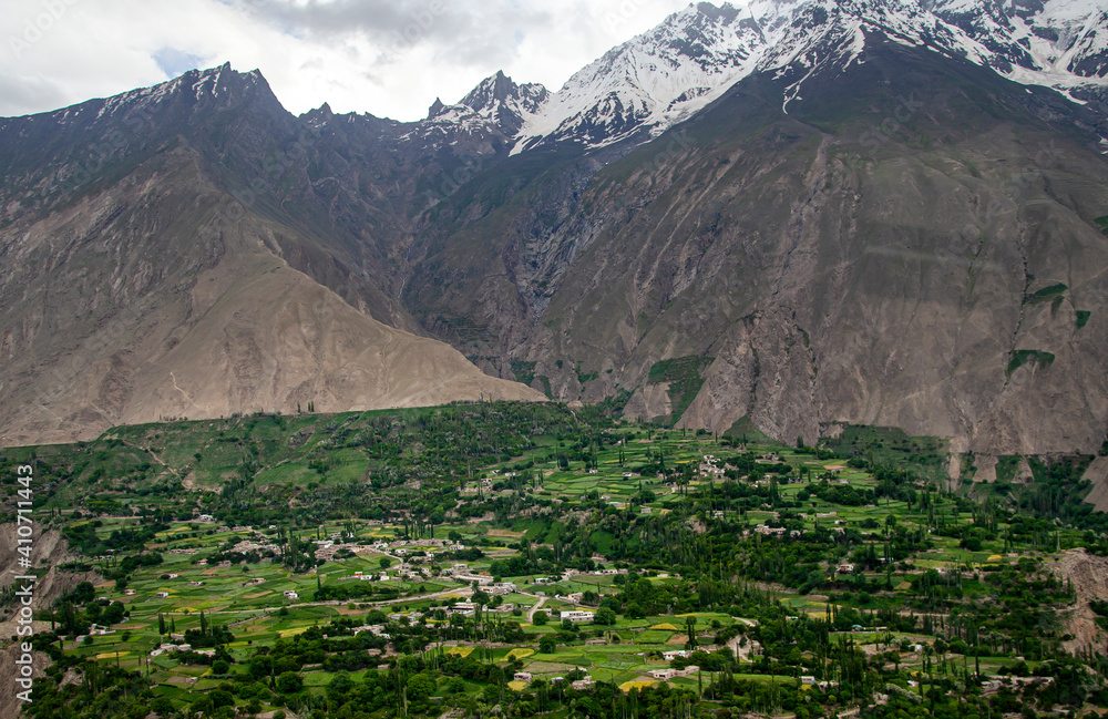 landscape photography of beautiful valleys in Karakorum range of gilgit ...