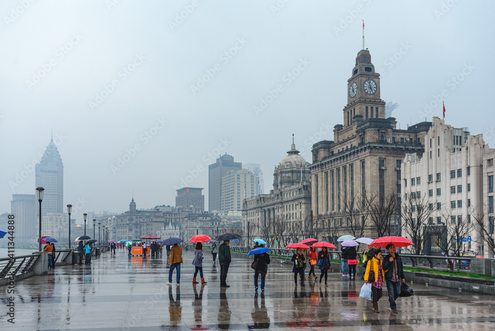 SHANGHAI, CHINA-MARCH 6,2012:Shanghai waterfront in the rain Stock ...