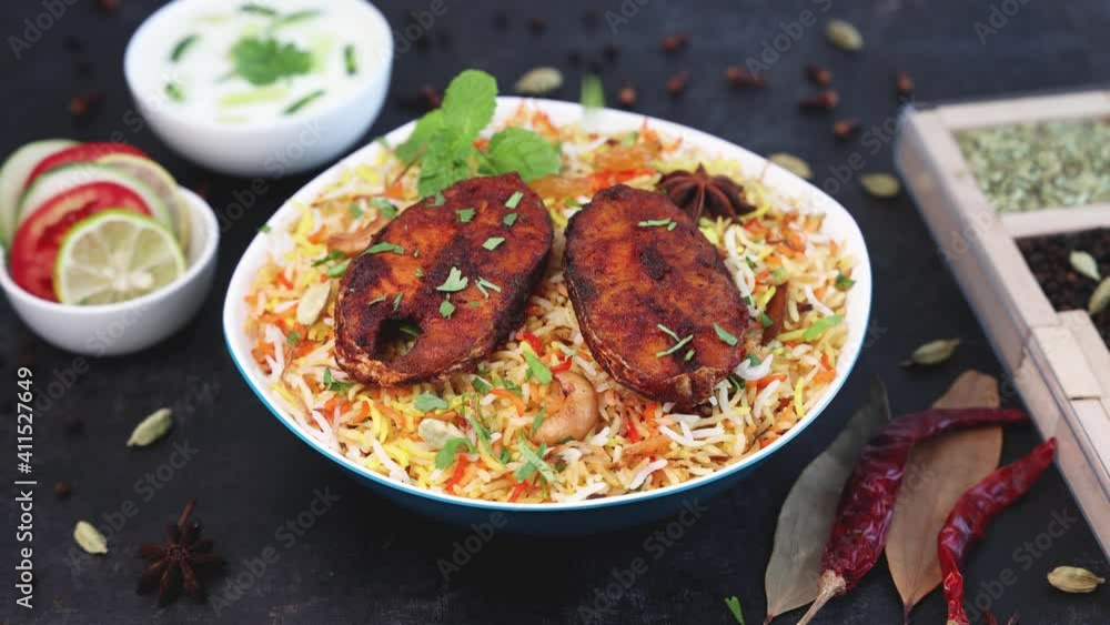 Stockvideo Fish biryani , Spicy and delicious Malabar biryani or ...