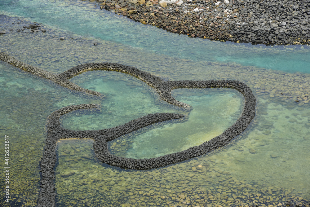 Twin Hearts Stone Weir” is site linked together by two heart-shaped ...