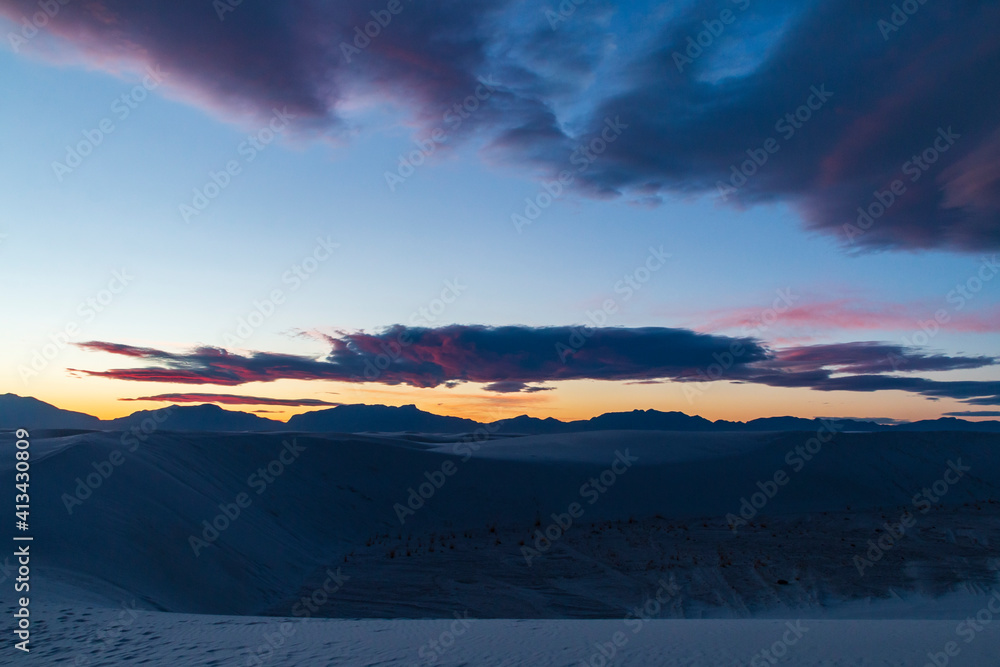 dramatic landscape photos of the largest gypsum sand dunes in the world ...