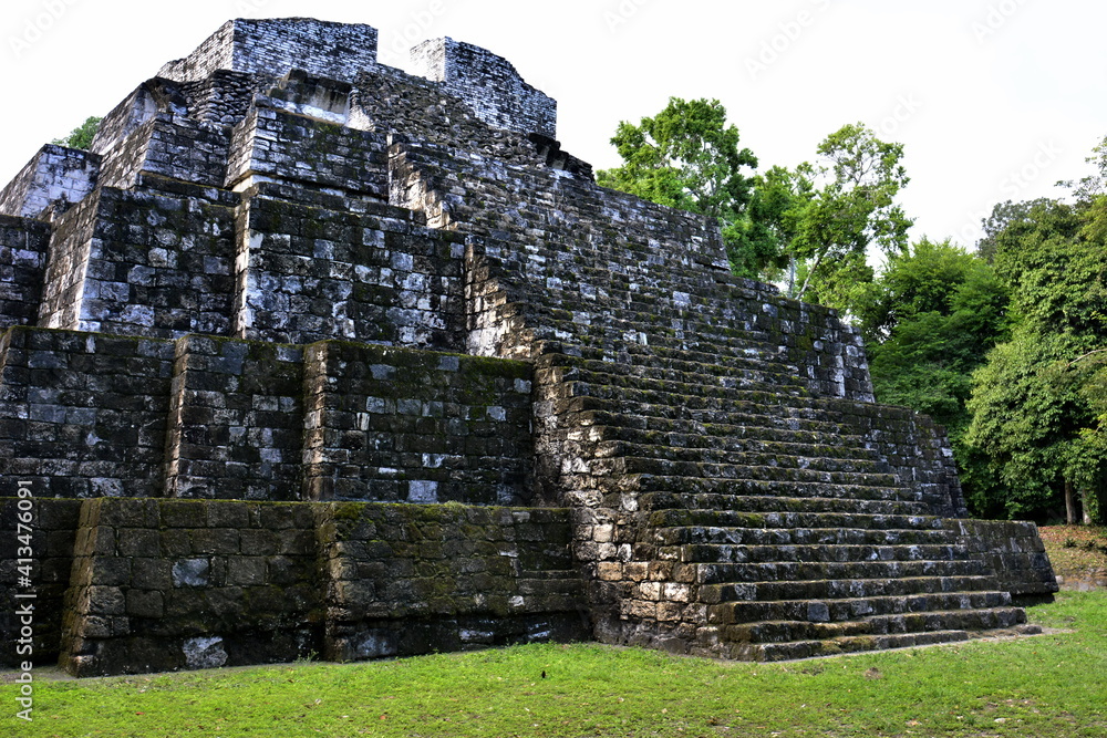 Paisajes y rincones de las ruinas arqueológicas mayas de la ciudad de ...