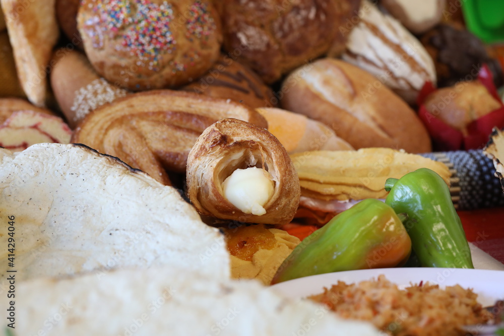 pan tradicional mexicano Stock Photo | Adobe Stock