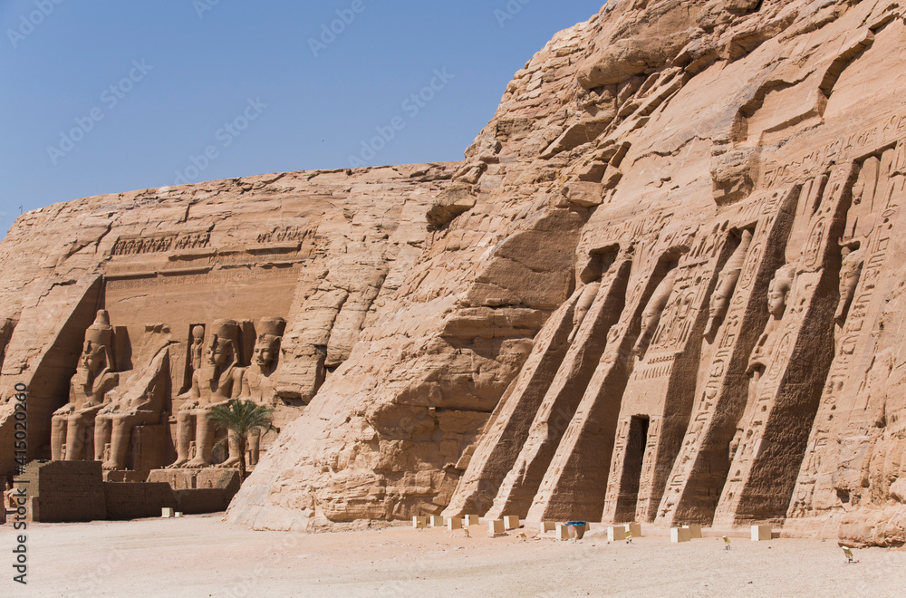 Temple of Hathor and Nefertari on right, Temple of Ramses II on the ...