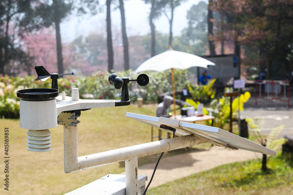Weather station or a meteorological instrument with solar cell system ...