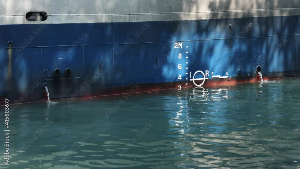 Water level measurement on boat , ship water level measurement Scale ...