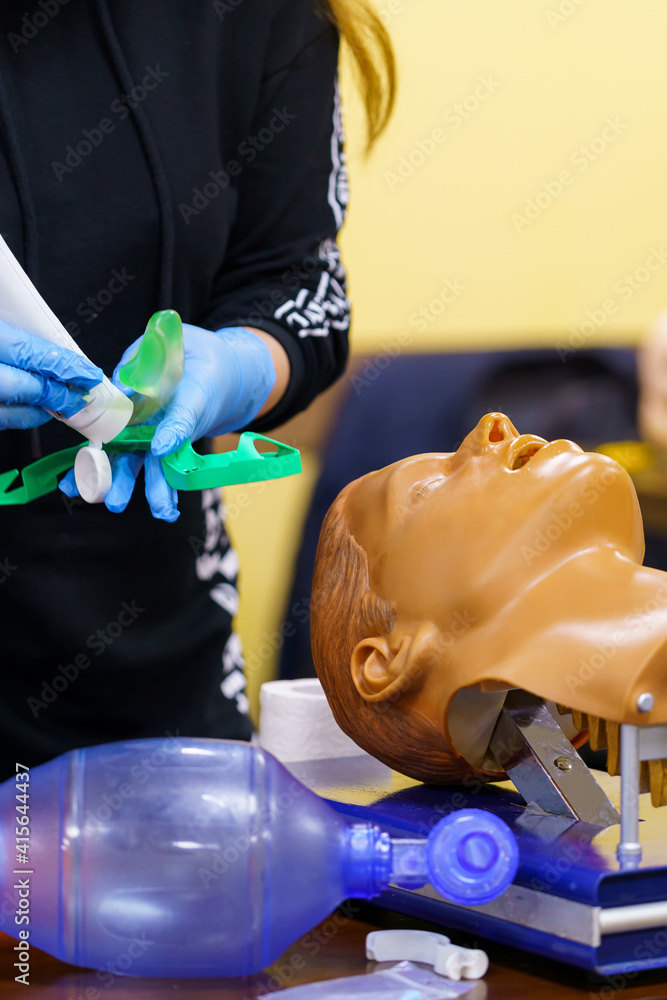 Dummy`s head and intubation set for advance cardiac life support ...