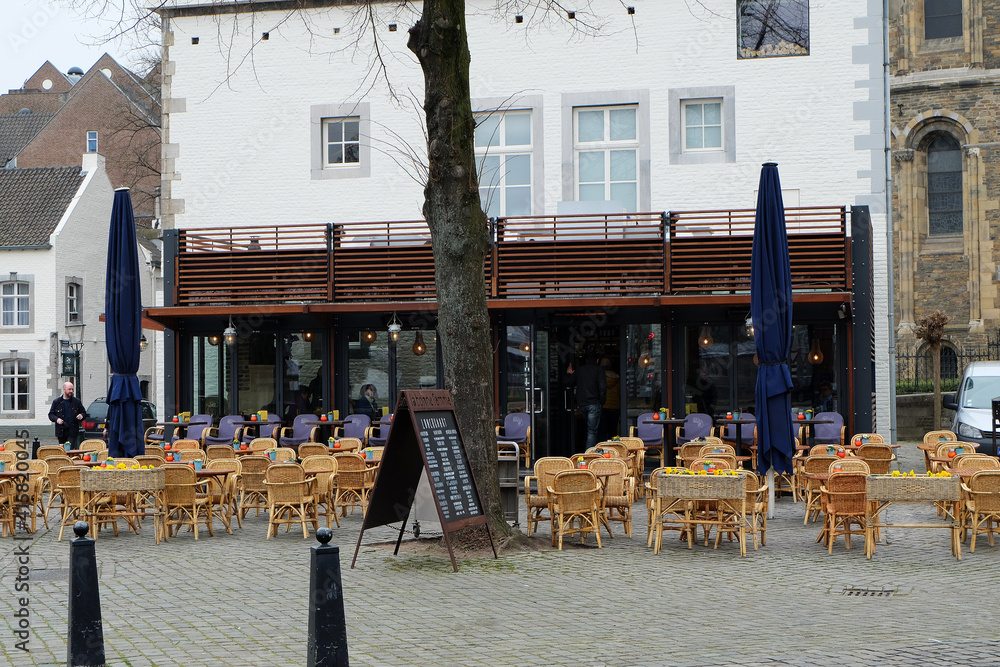 Exterior architecture and building design of European restaurant ...