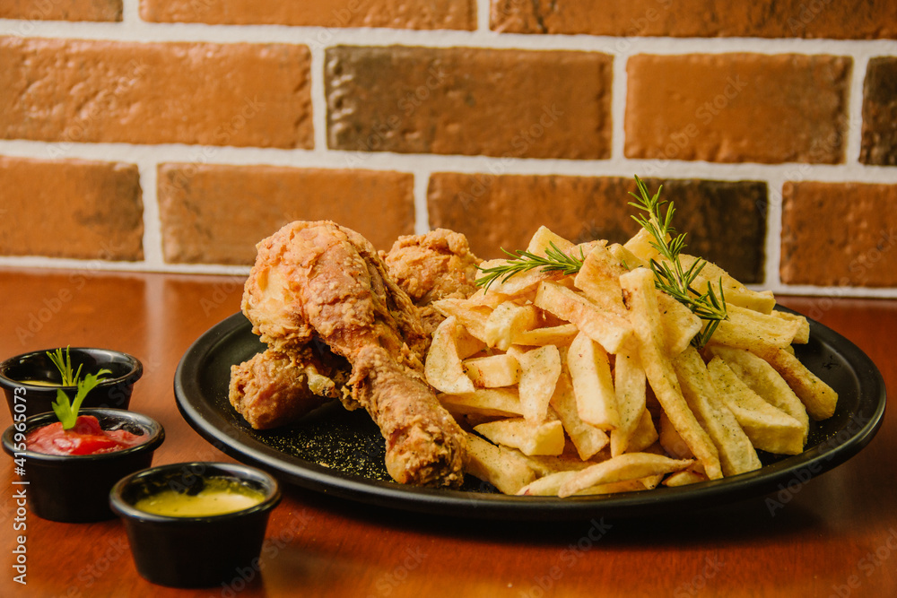 Pollo broaster foto de Stock | Adobe Stock