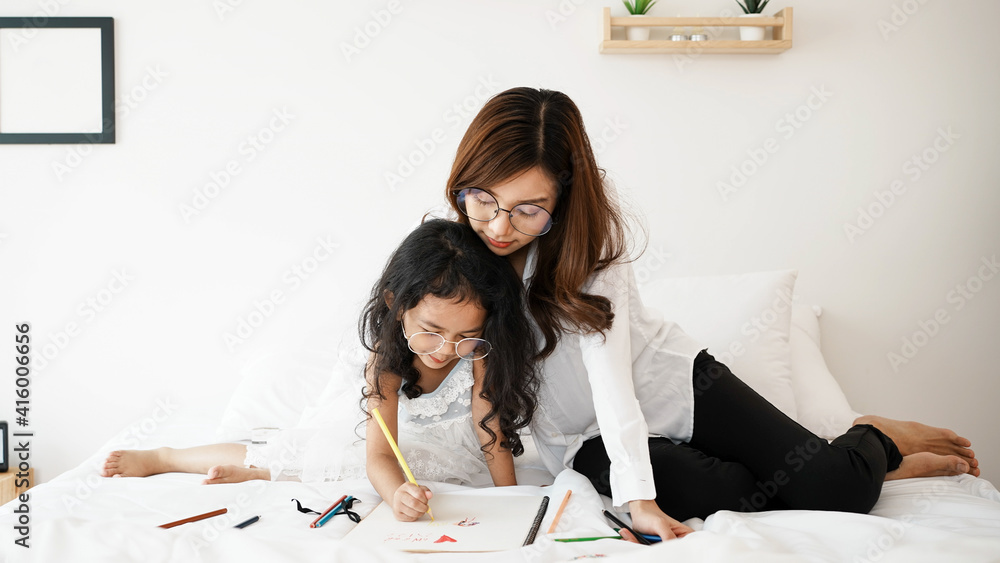 Little girl want to draw the wonderful donut by using a pencil on the ...