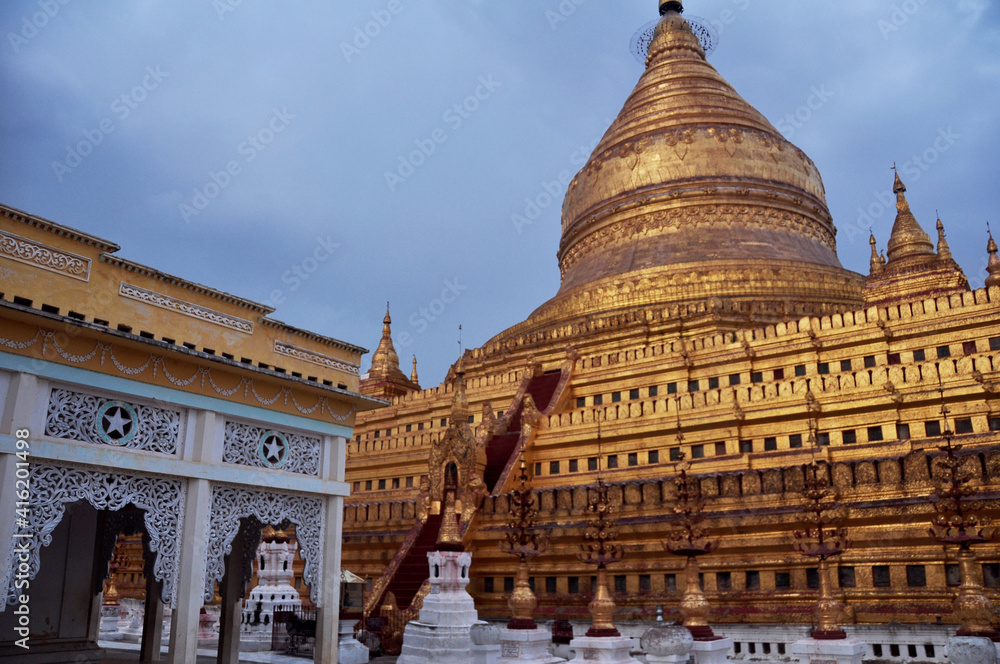 Shwezigon Stupa Pagoda Paya of burmese temple for burma people and ...