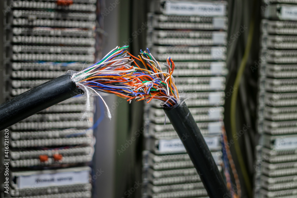 Foto Stock Damage to the multicore cable for Internet communication and ...