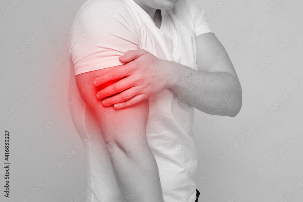 Person man experiencing pain in the muscles of the quadriceps Stock ...