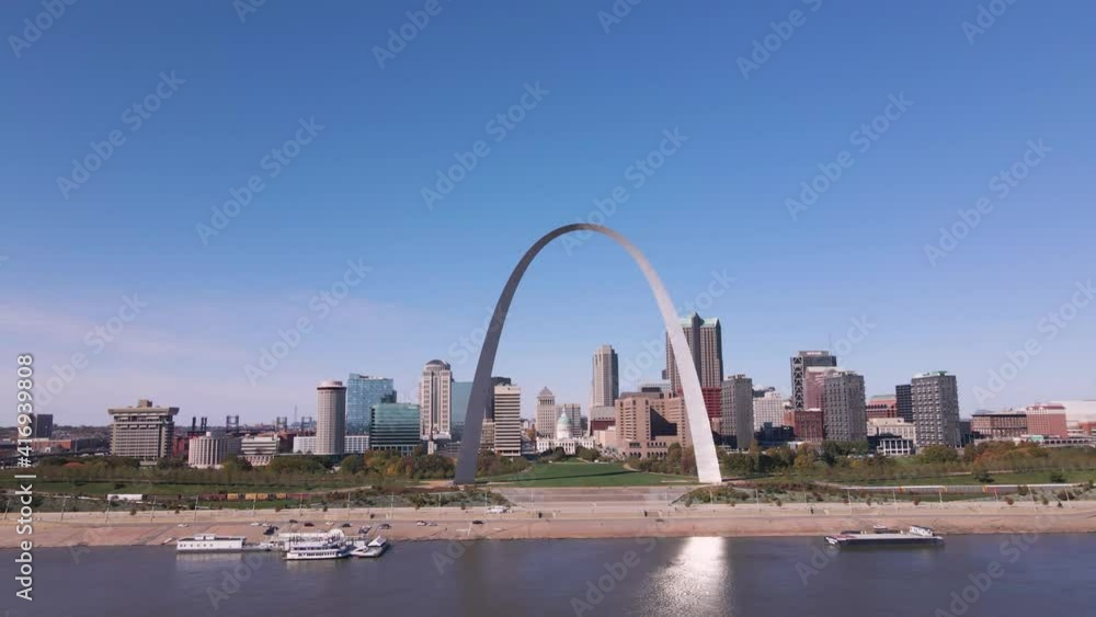 The Gateway Arch is a monument in down town St. Louis, Missouri ...