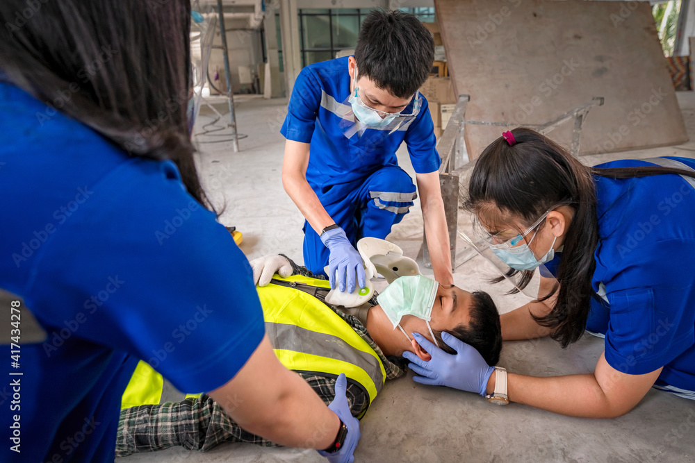 First aid for head injuries and Considered for all trauma incidents of ...