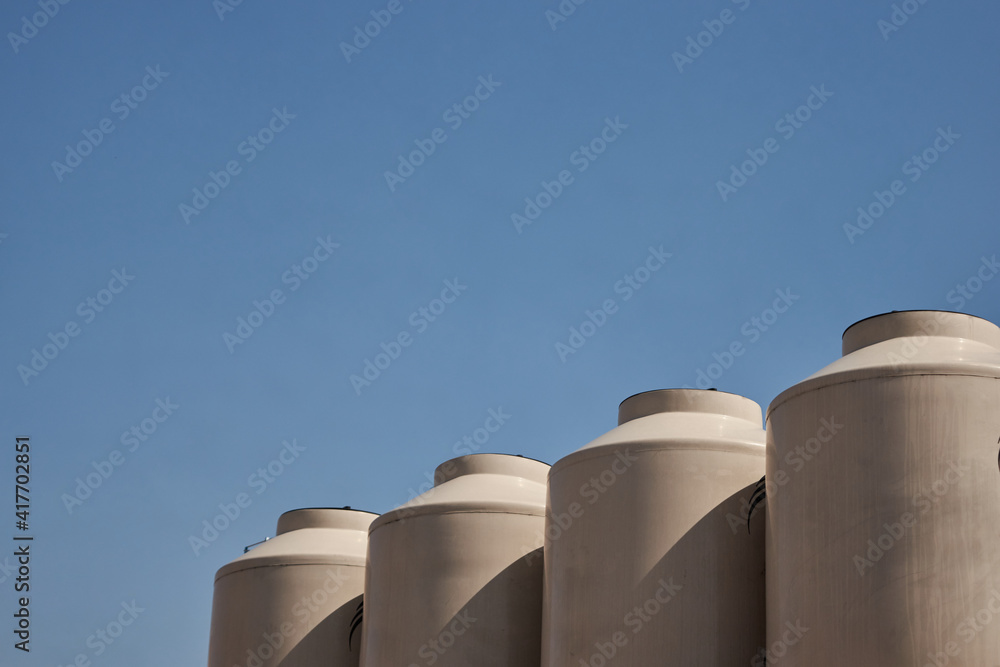 tinaco or water tank rooftop reservoir foto de Stock | Adobe Stock