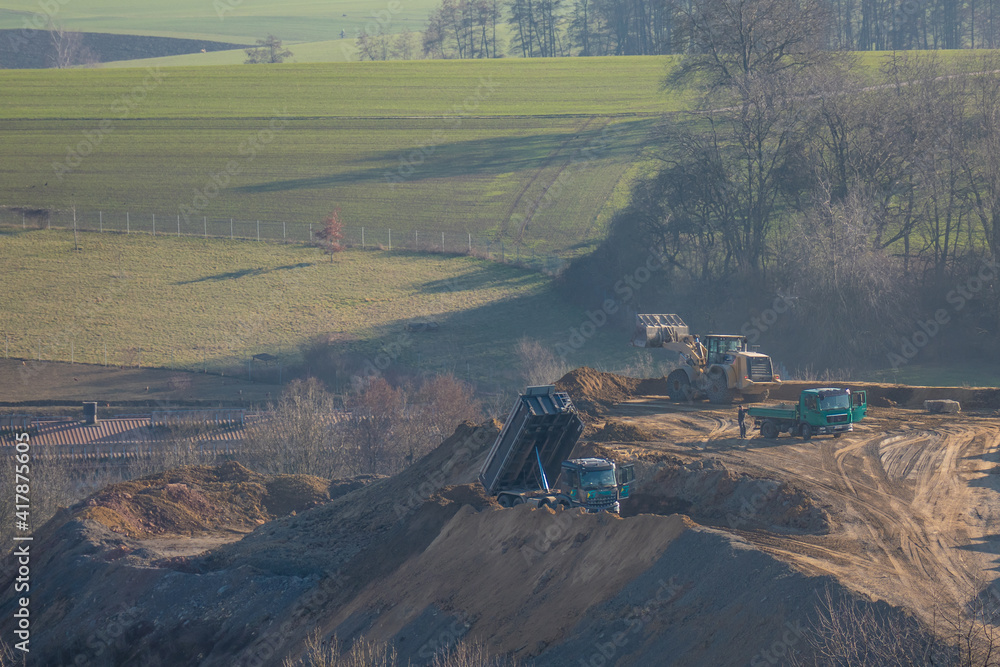 Abbau von Baumaterialien im Kalkstein Steinbruch Stock Photo | Adobe Stock