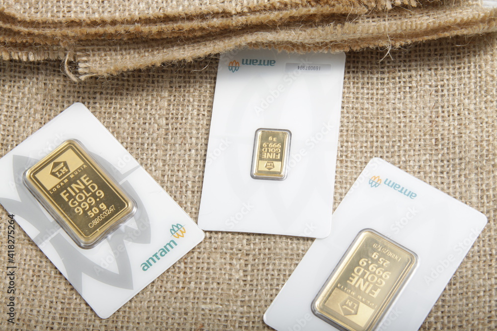 Jakarta, Indonesia, 05 March 2021 : Fine Gold Bar 999 that produced by ...