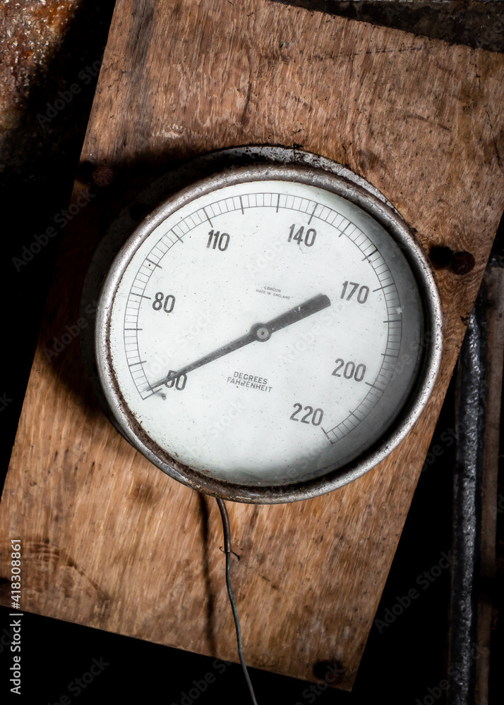 Old vintage metal degrees Fahrenheit instrument gauge meter dial to ...