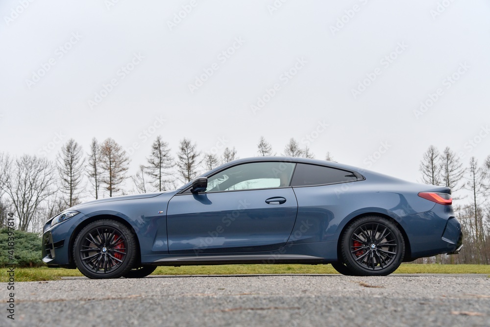 BMW M440i xDrive Coupe. New iconic car radiator design. General side ...