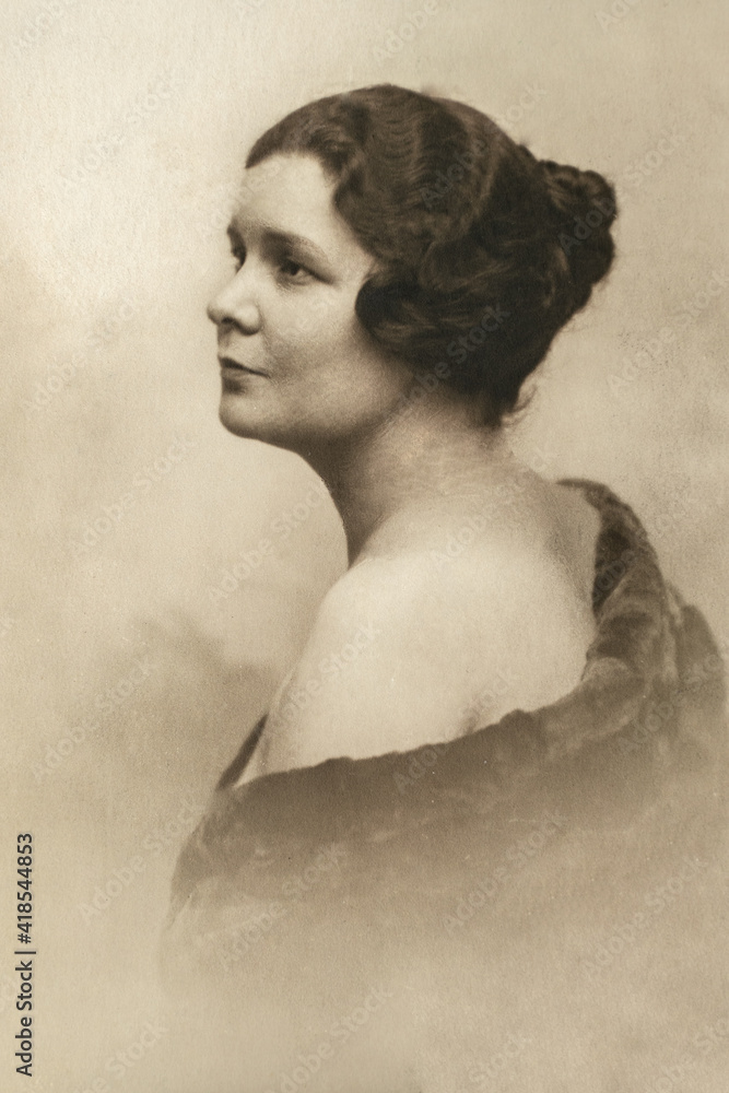 Germany - CIRCA 1920s: Portrait of female in studio. Lady. Vintage ...